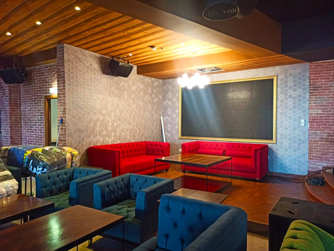 Tipsy Lion Restaurant - BF Interiors